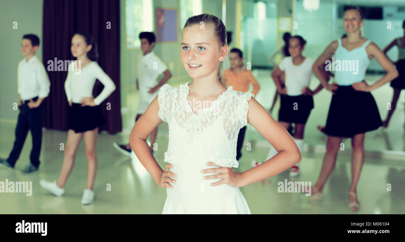 Twist dance hi-res stock photography and images - Alamy