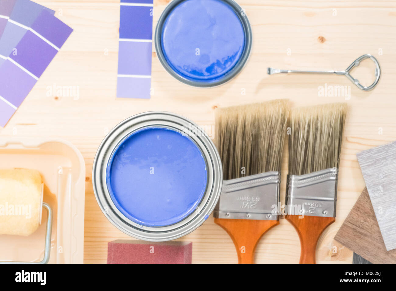 Purple paint and paint brushes for home improvement project Stock Photo ...