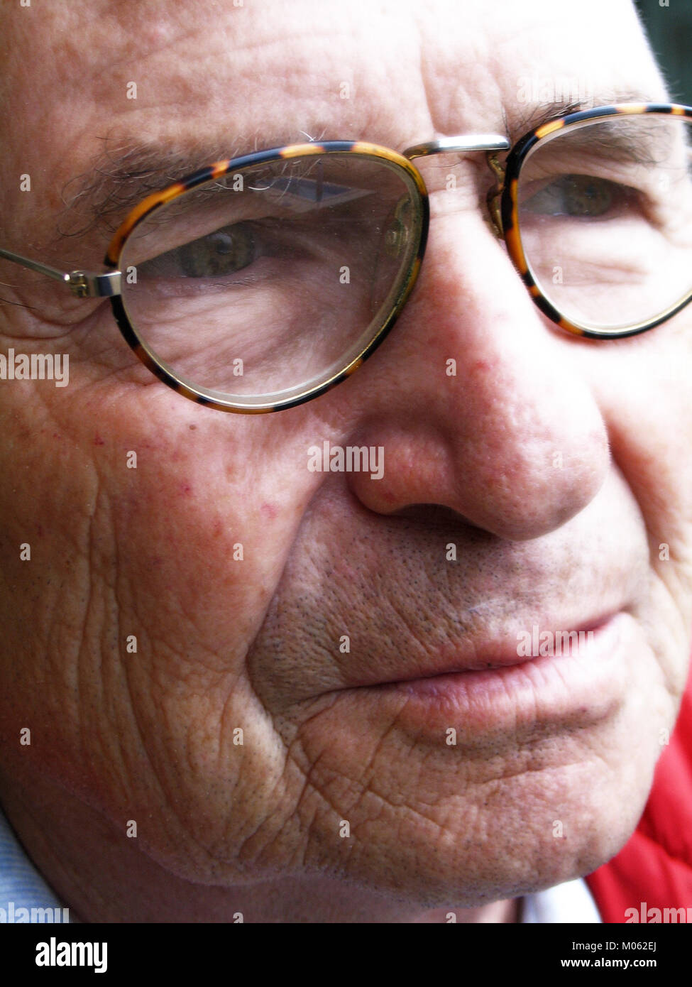 elderly man, spectacles Stock Photo - Alamy
