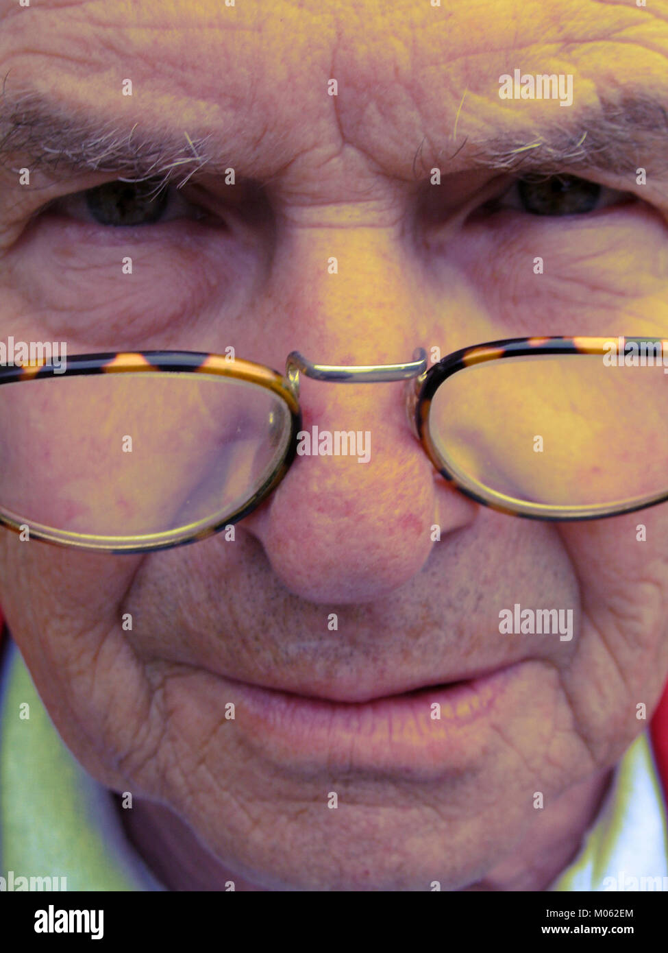 elderly man, spectacles Stock Photo - Alamy