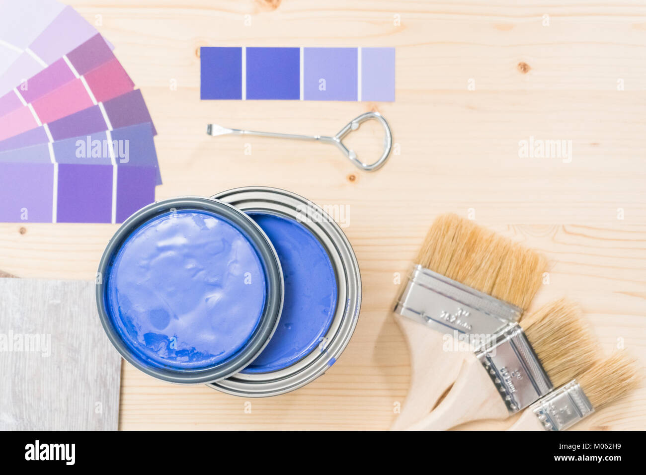 Purple paint and paint brushes for home improvement project Stock Photo ...