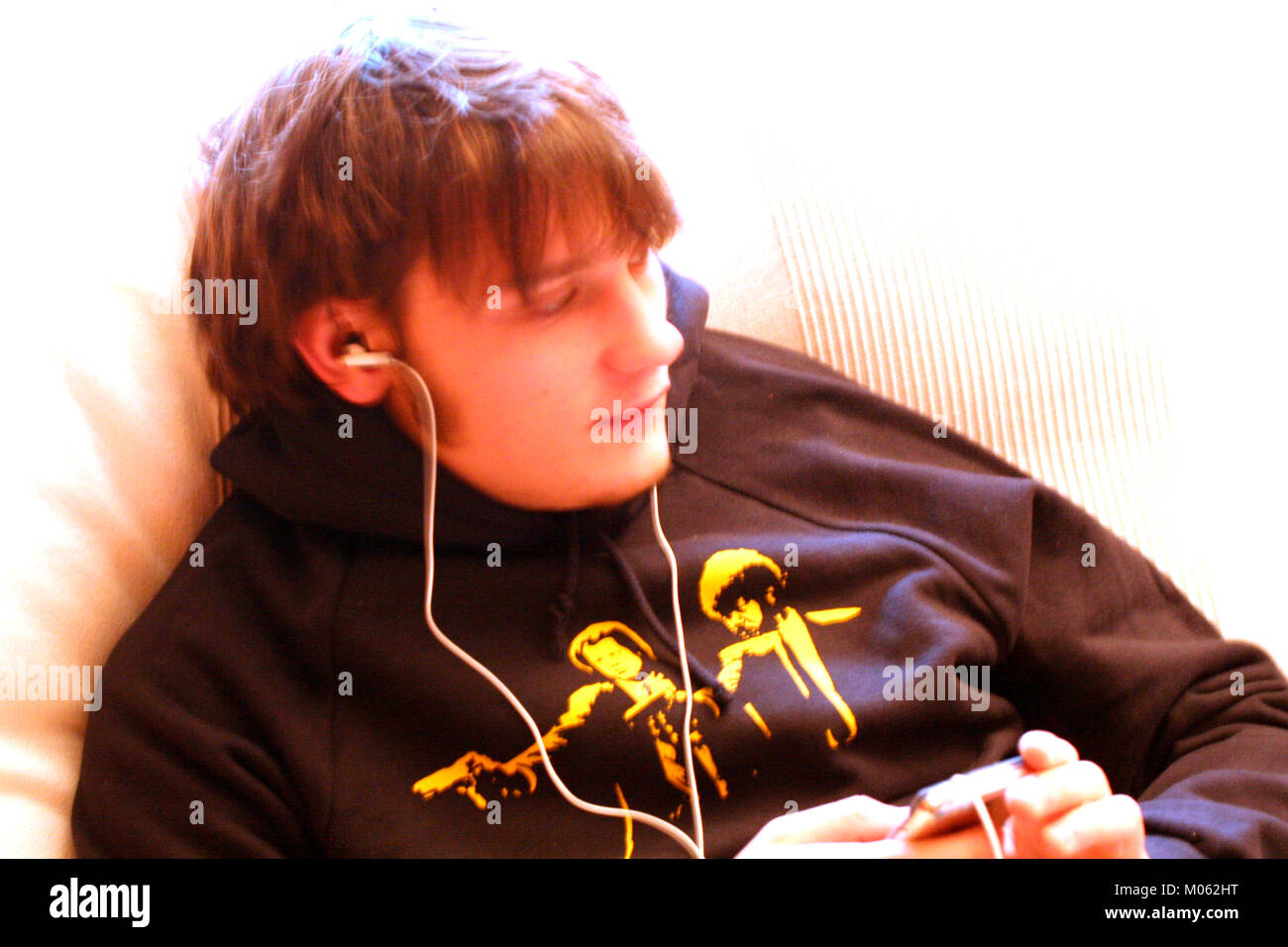 young man, ipod Stock Photo - Alamy