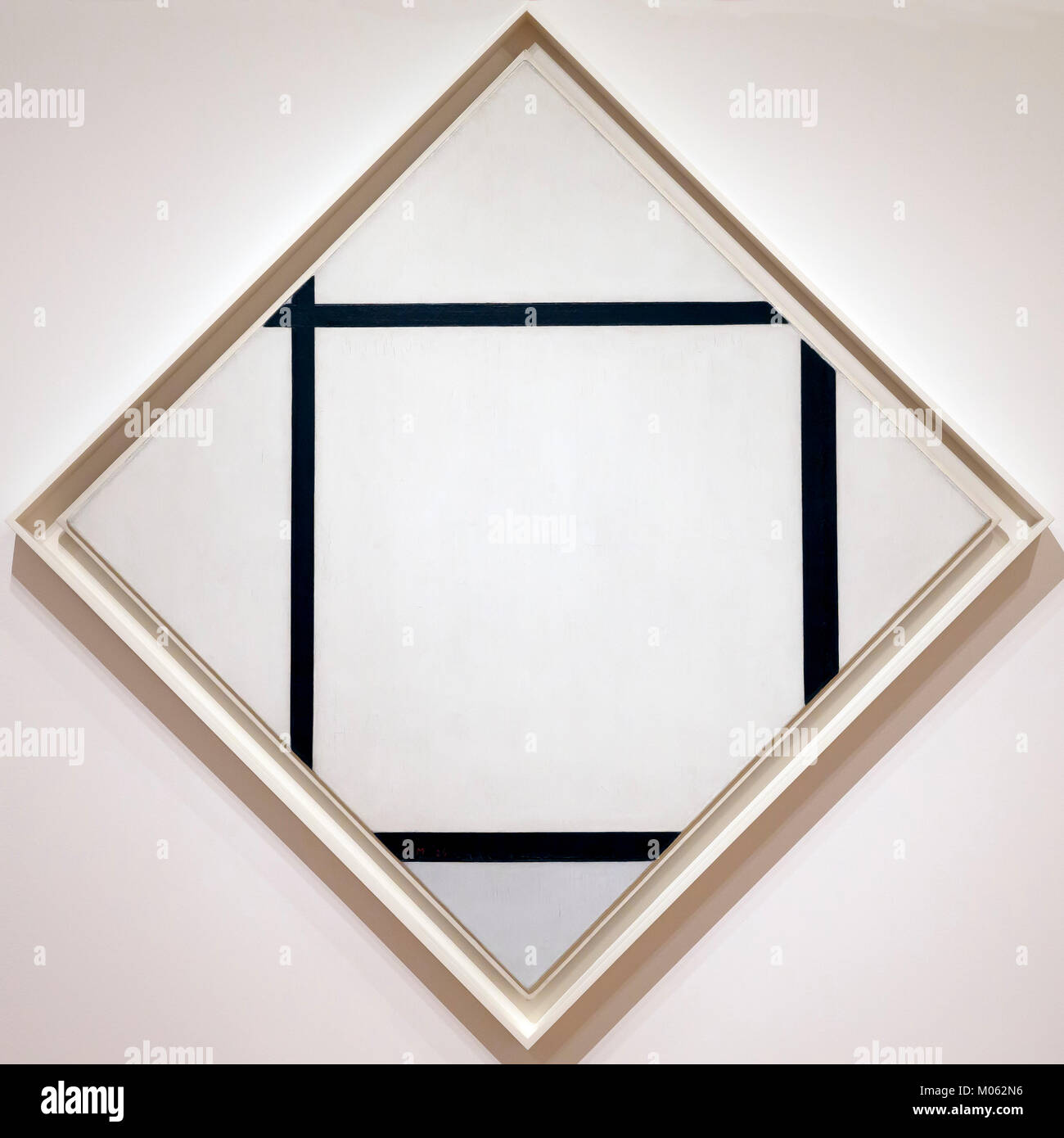 Four lines hi-res stock photography and images - Alamy