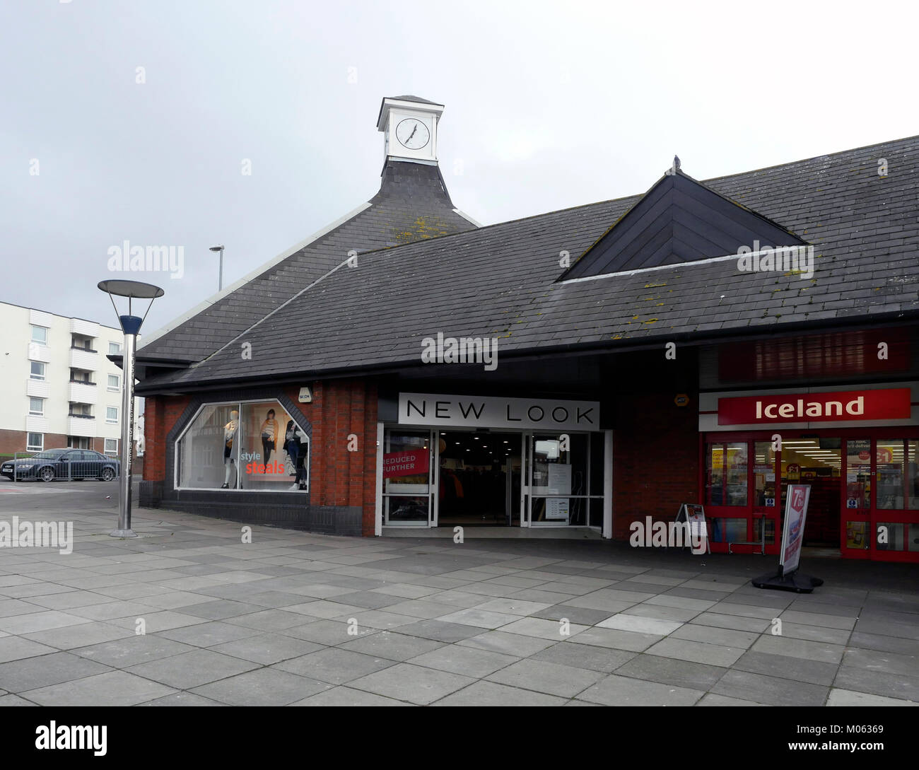 New Look and Iceland retail stores, High Street, Cosham, Portsmouth ...