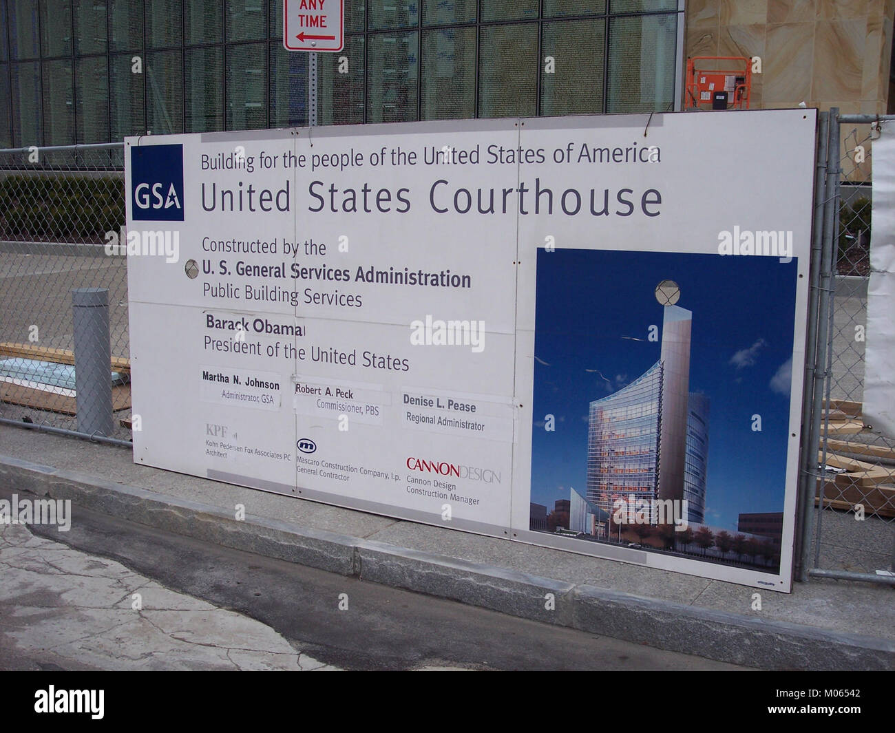 The sign for the Buffalo Federal Courthouse marks the entrance to a ...