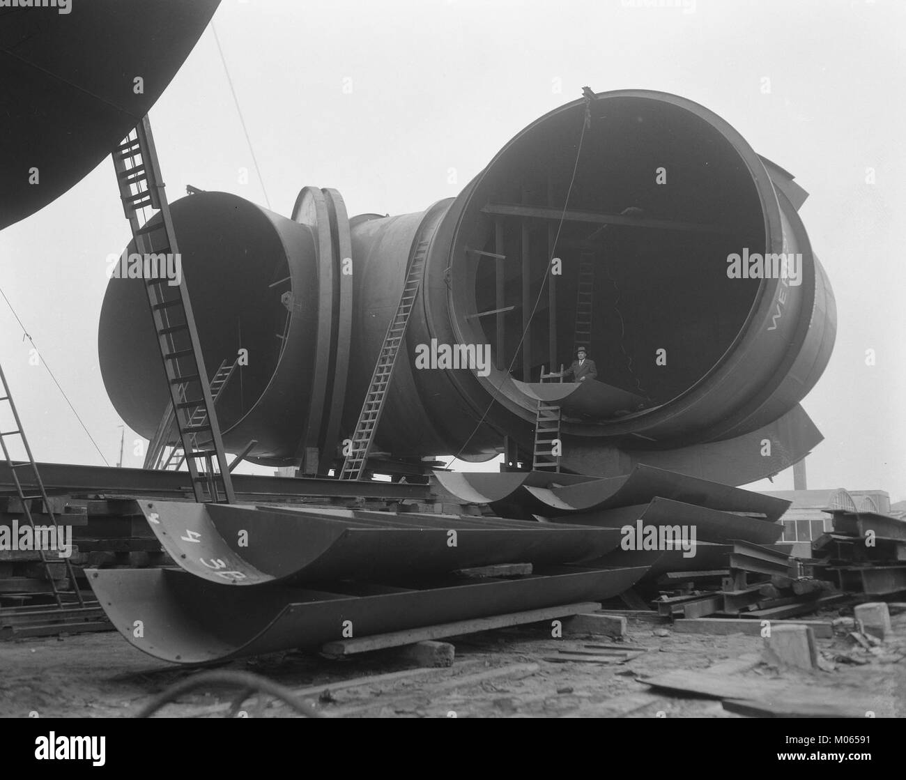 Wind tunnel research tool hi-res stock photography and images - Alamy