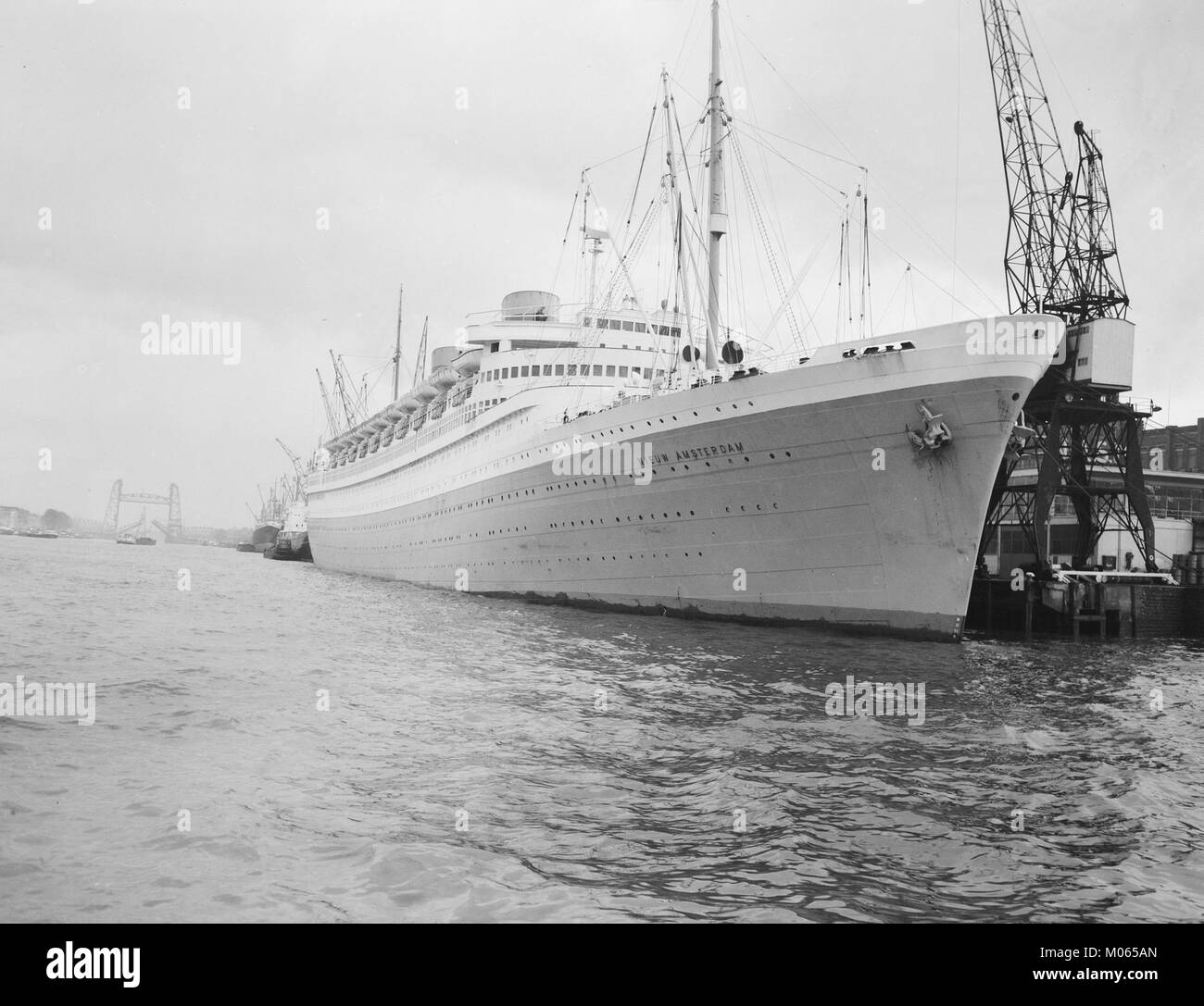 Amsterdam ship fire Black and White Stock Photos & Images - Alamy
