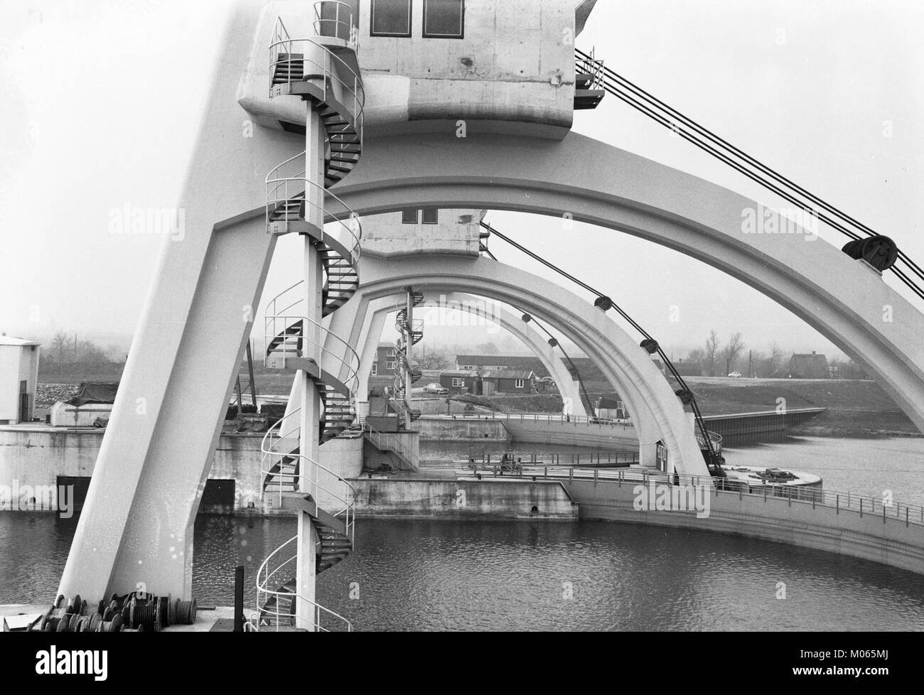 The construction of a dam at Hagestein for the Rhine Canalization ...