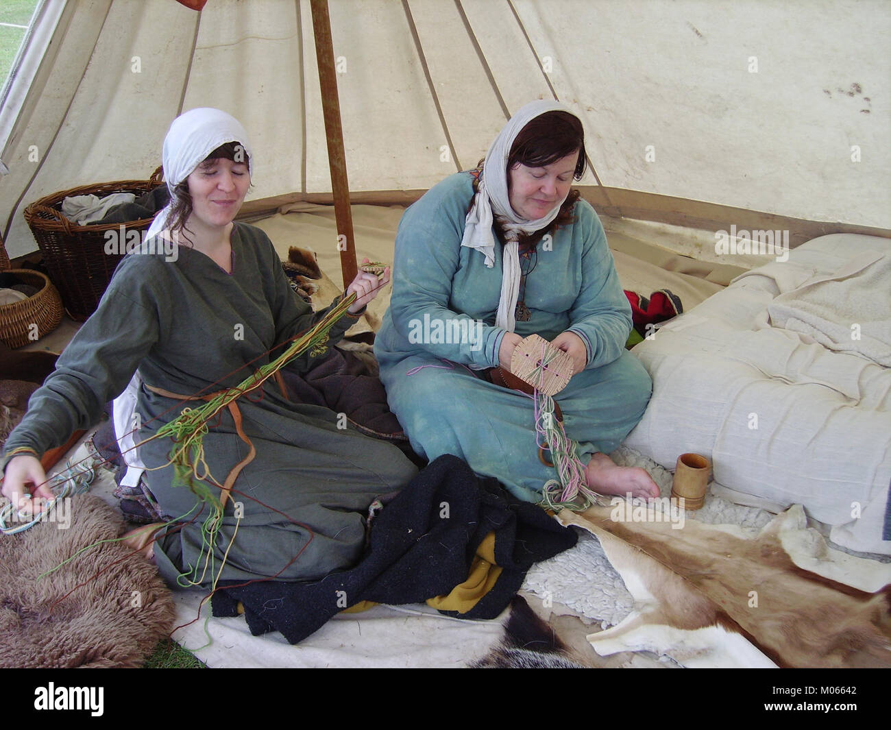 Braid techniques hi-res stock photography and images - Alamy