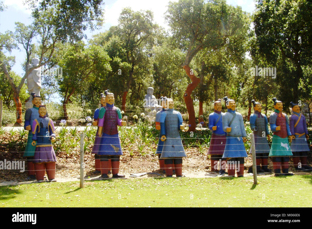 Buddha eden large sculpture hi-res stock photography and images - Alamy