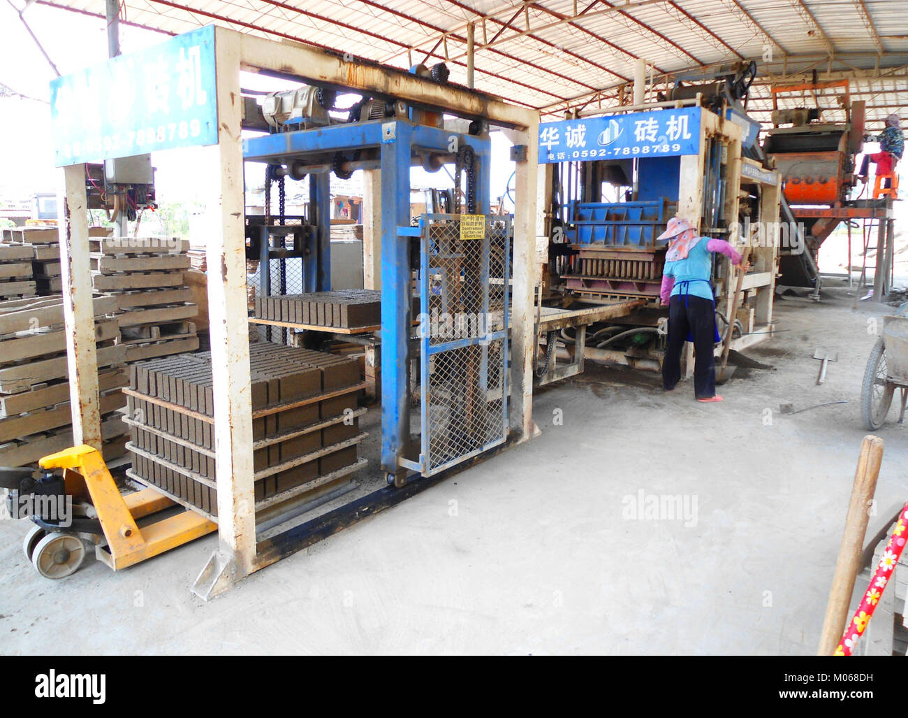 Image shows manufacturing process hi-res stock photography and images ...