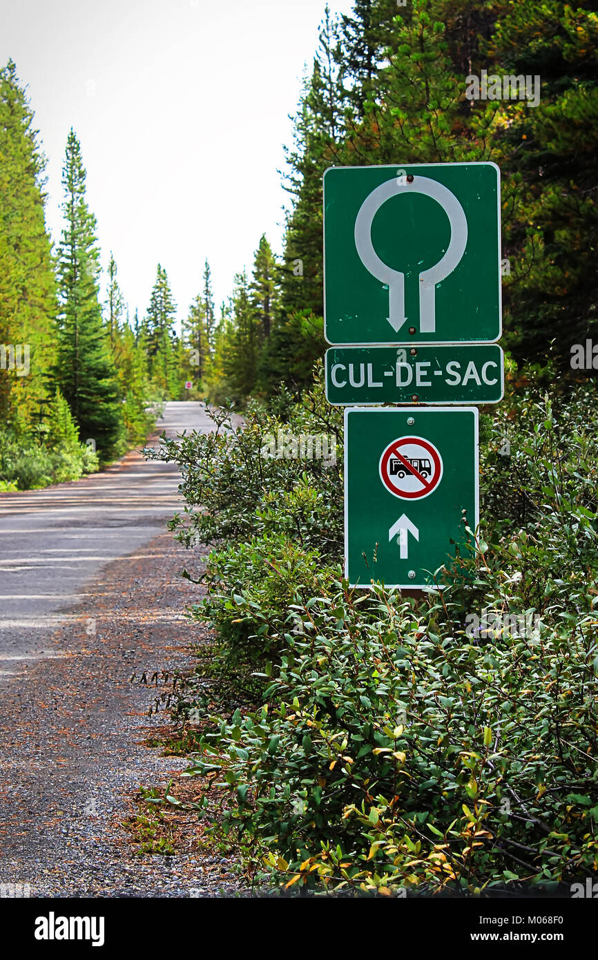 Cul de sac sign hi-res stock photography and images - Alamy