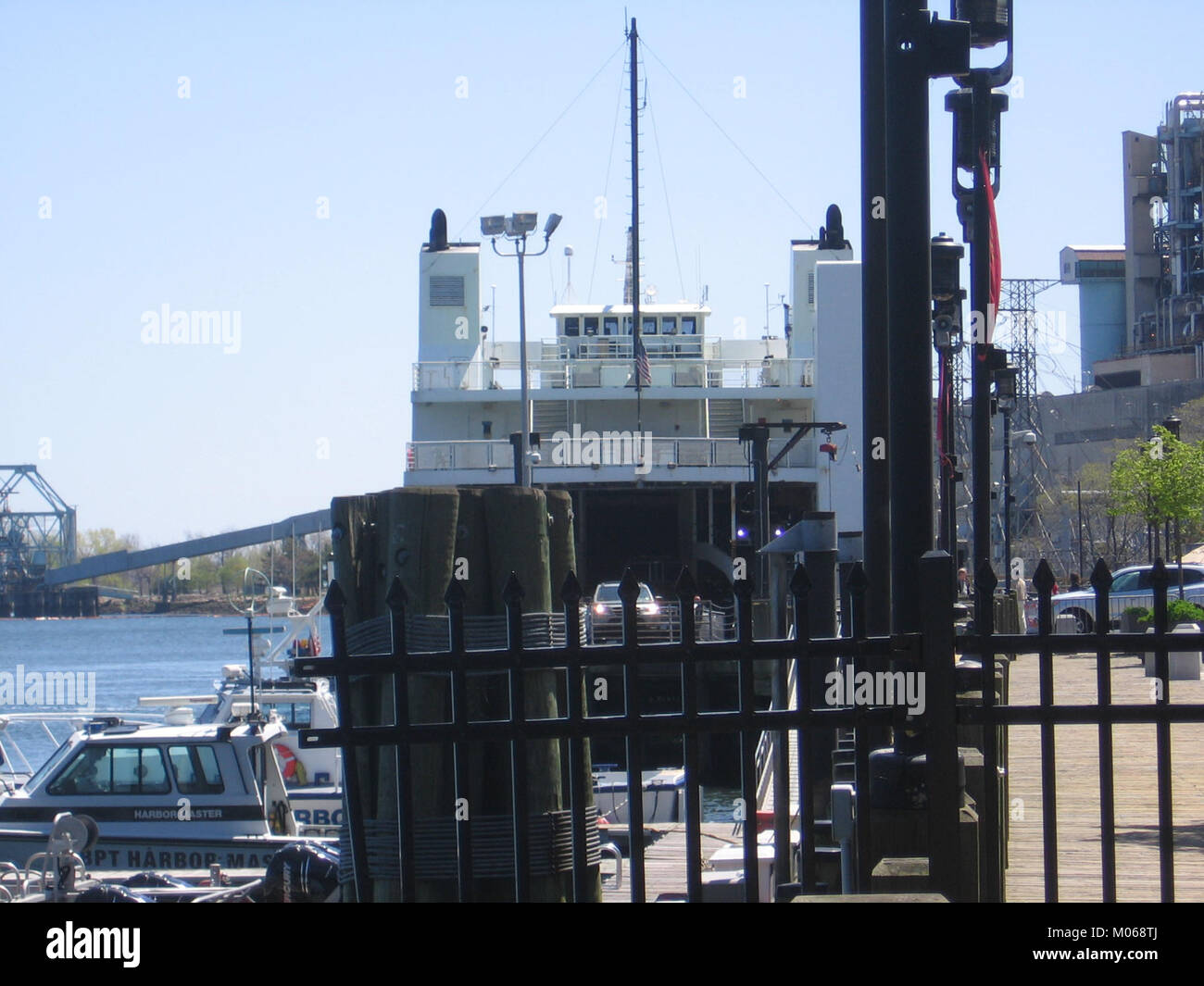 Bridgeport ferry hi-res stock photography and images - Alamy