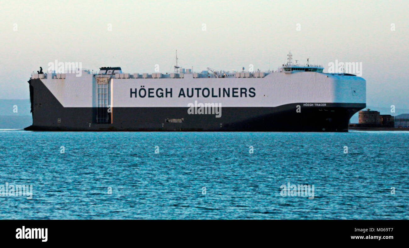Car transporter cargo ship hi-res stock photography and images - Alamy