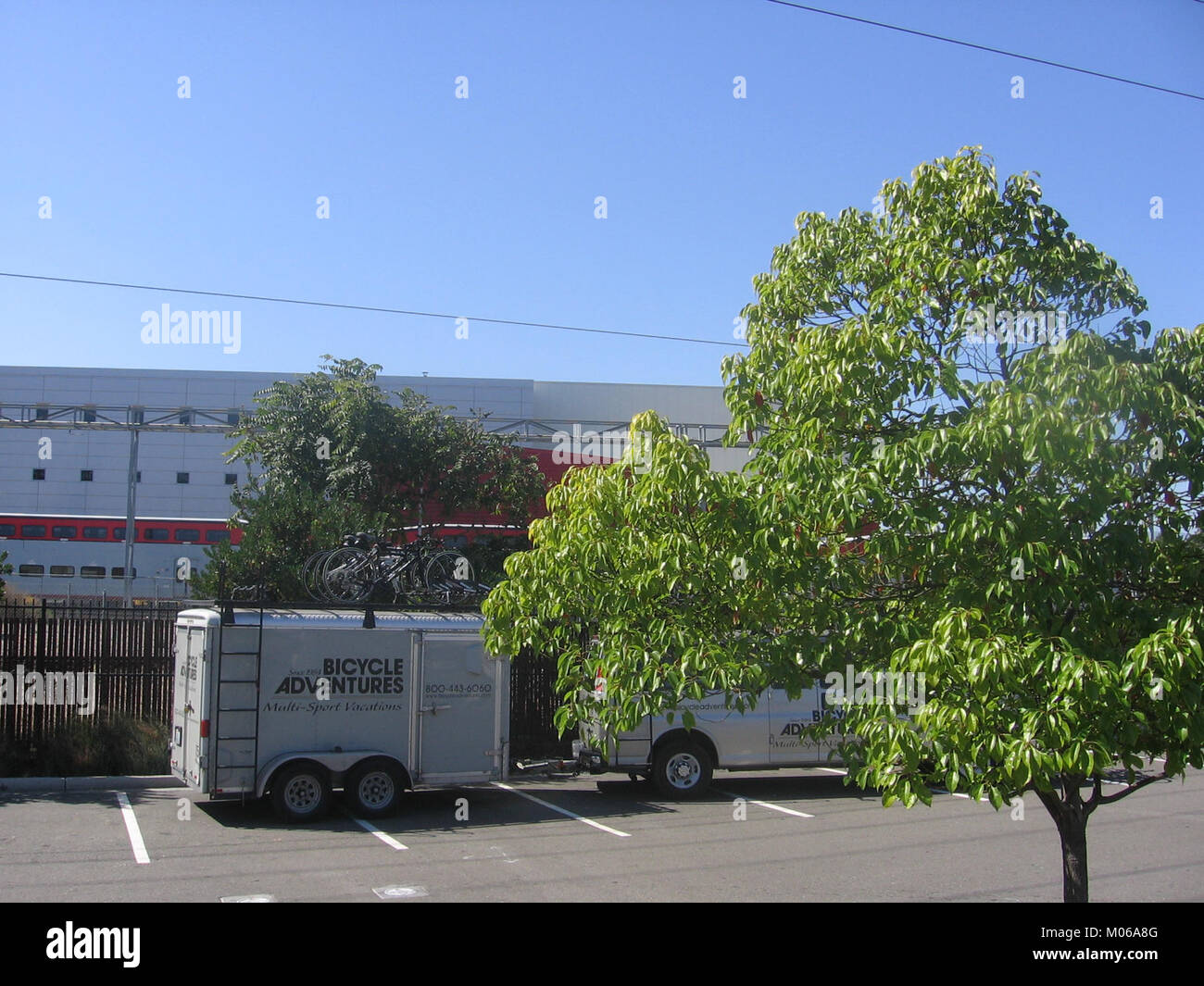 Caltrain CEMOF 1376 04 Stock Photo - Alamy