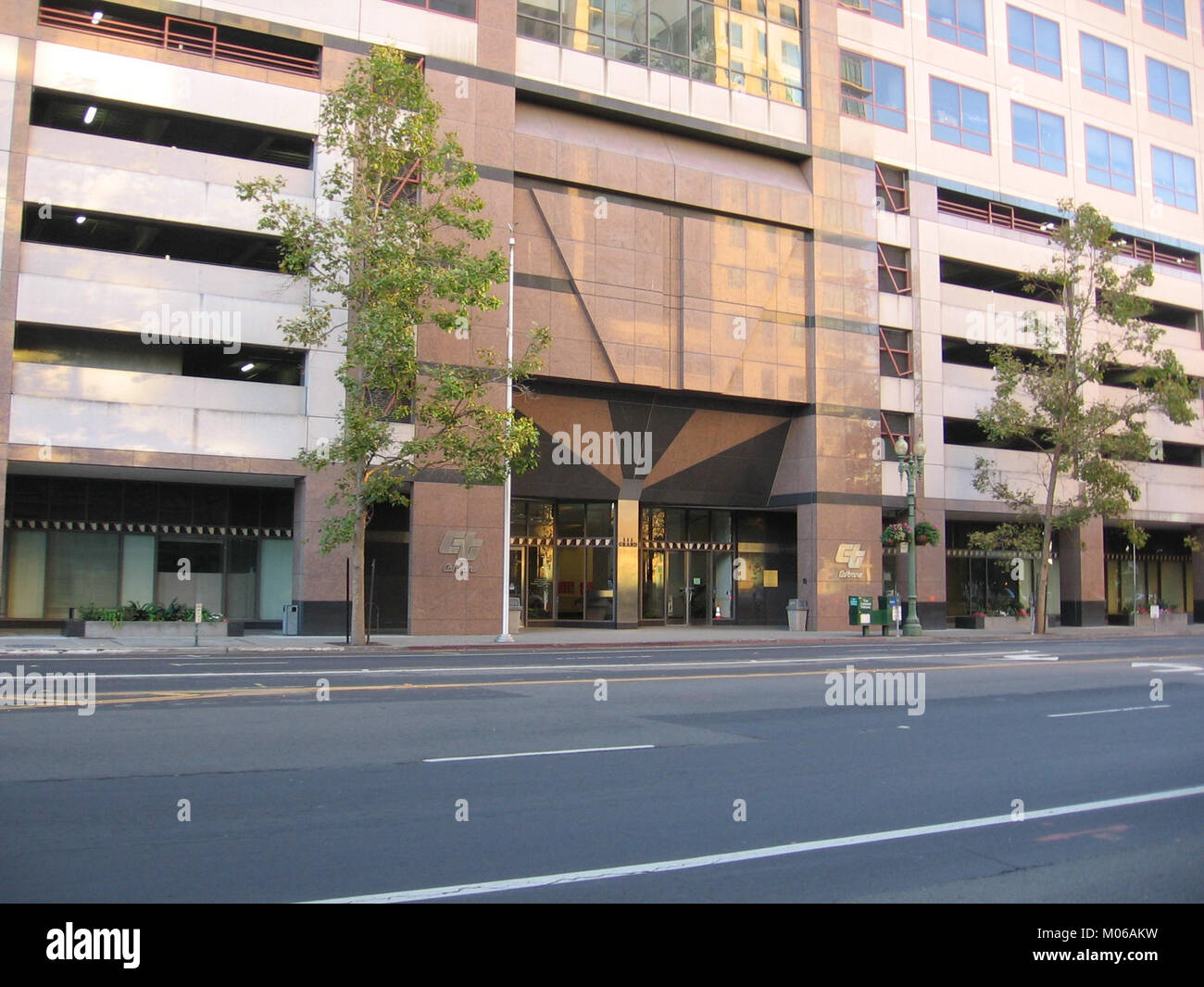 Caltrans building hi-res stock photography and images - Alamy