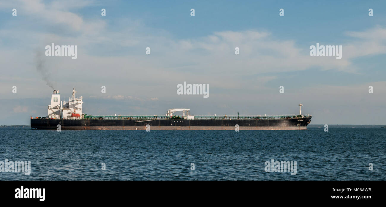 Lake maracaibo boat hi-res stock photography and images - Alamy
