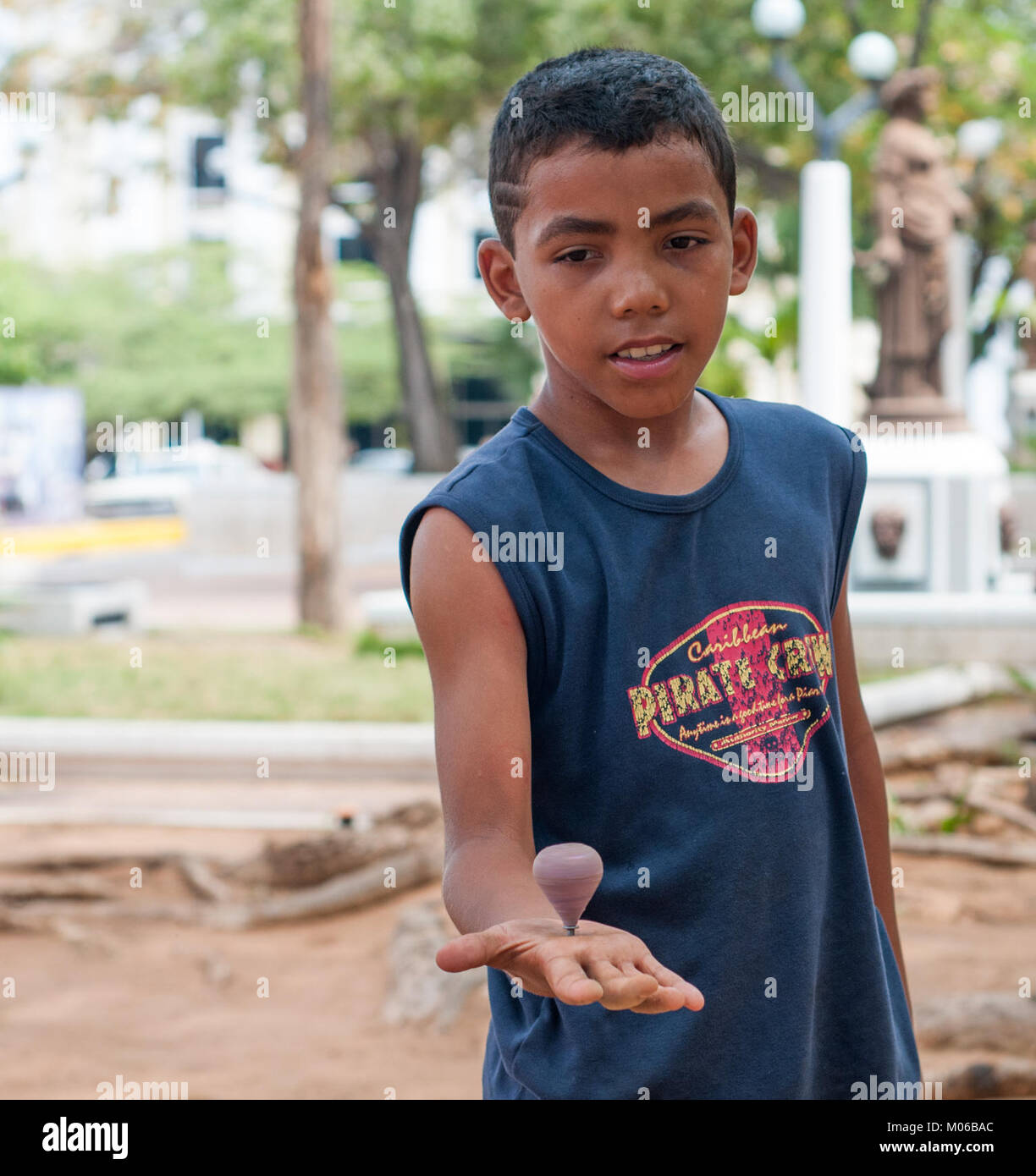 Trompo trompo hi-res stock photography and images - Alamy