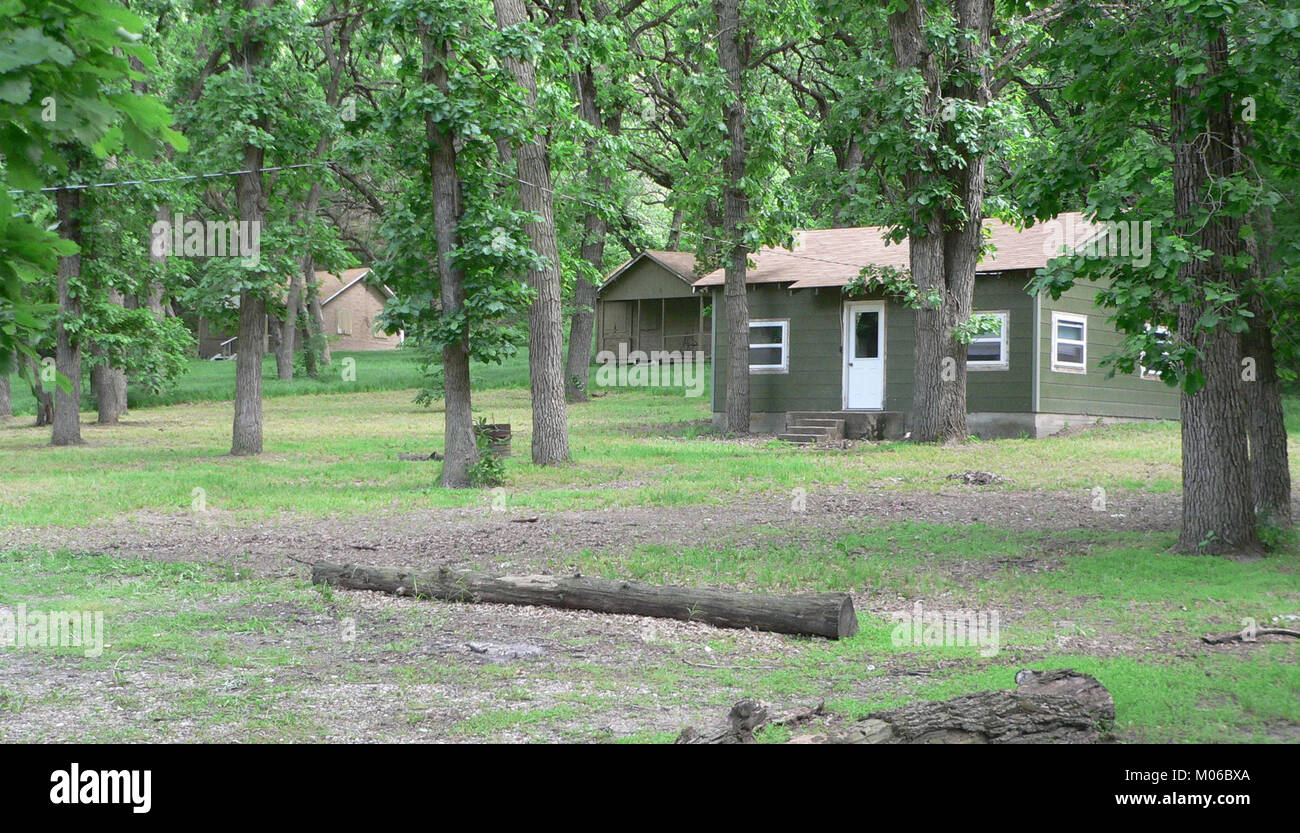 Broken Arrow Wilderness cabins 1 Stock Photo - Alamy