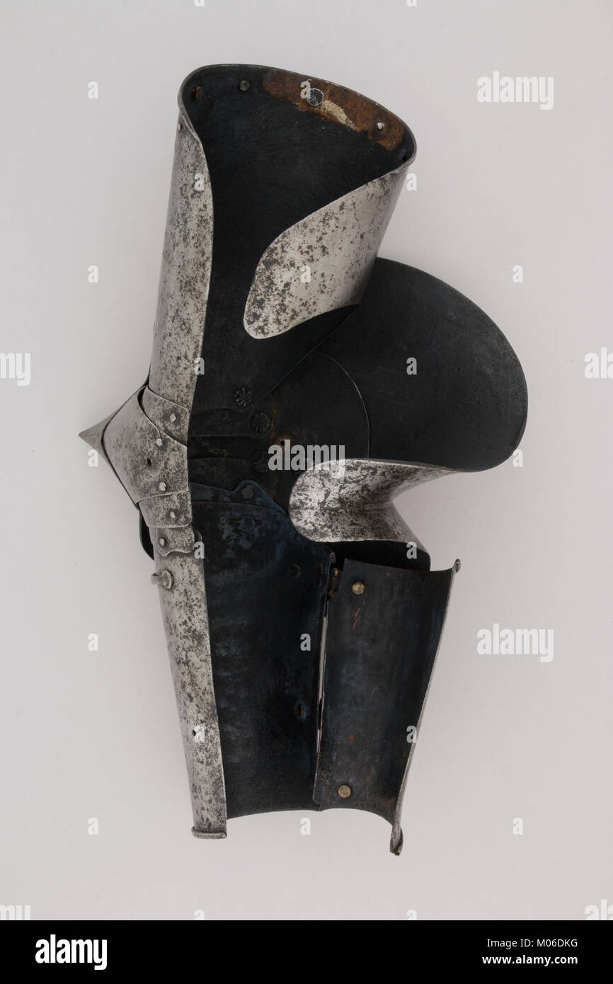 Reinforcement weapon hi-res stock photography and images - Alamy