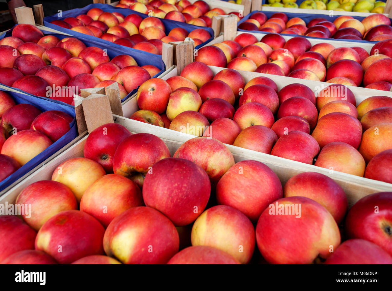 Delicious red apples in supermarket Stock Photo - Alamy