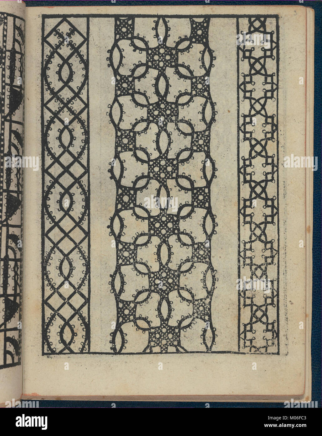 This page from 'Le Pompe-Opera Nova' features music notation from the ...