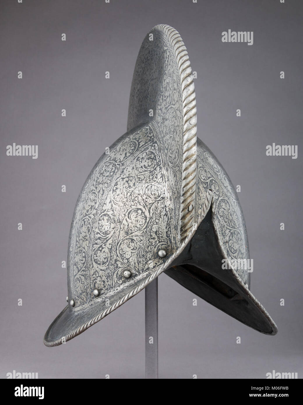 16th century spanish helmet hi-res stock photography and images - Alamy