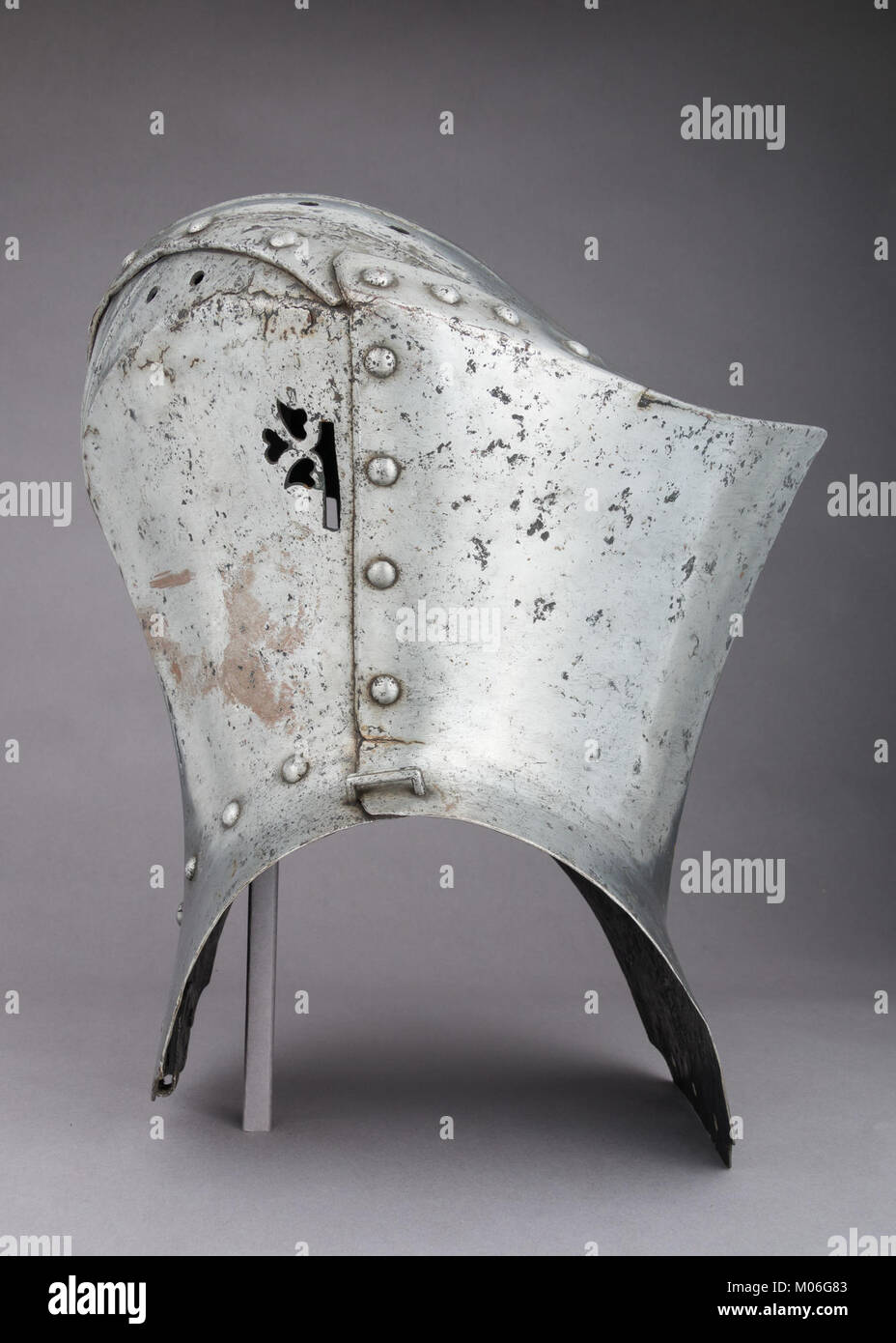 Jousting Helmet in Late 15th Century Style MET 14.25.590 006june2015 ...