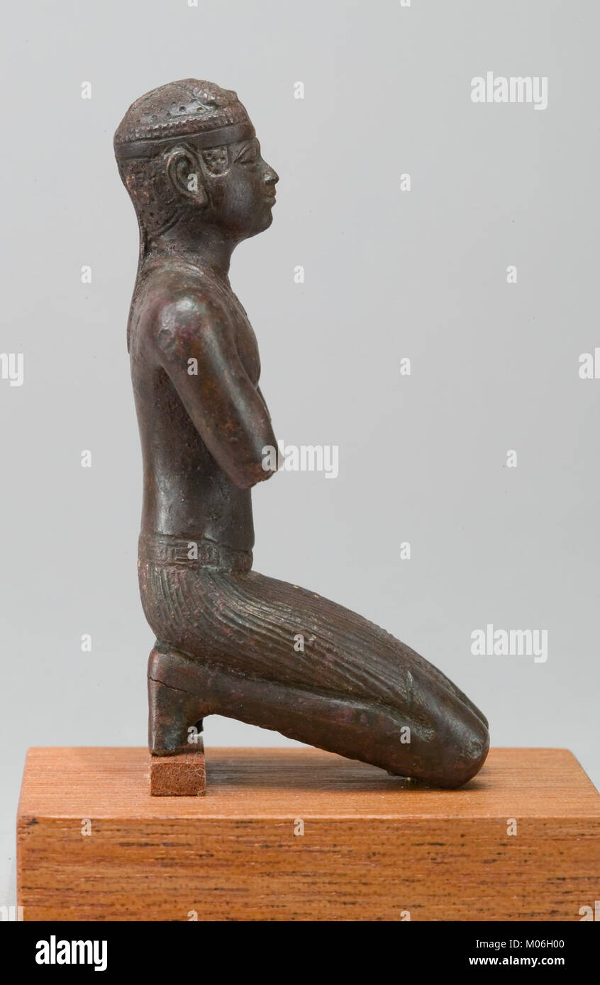 Kushite pharaoh hi-res stock photography and images - Alamy