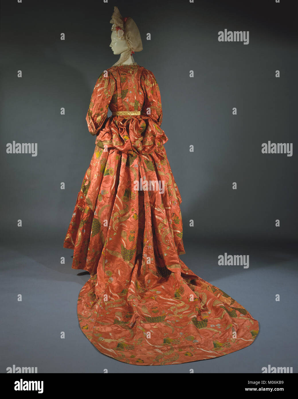 The Mantua is a 17th-century European gown with elaborate design and ...