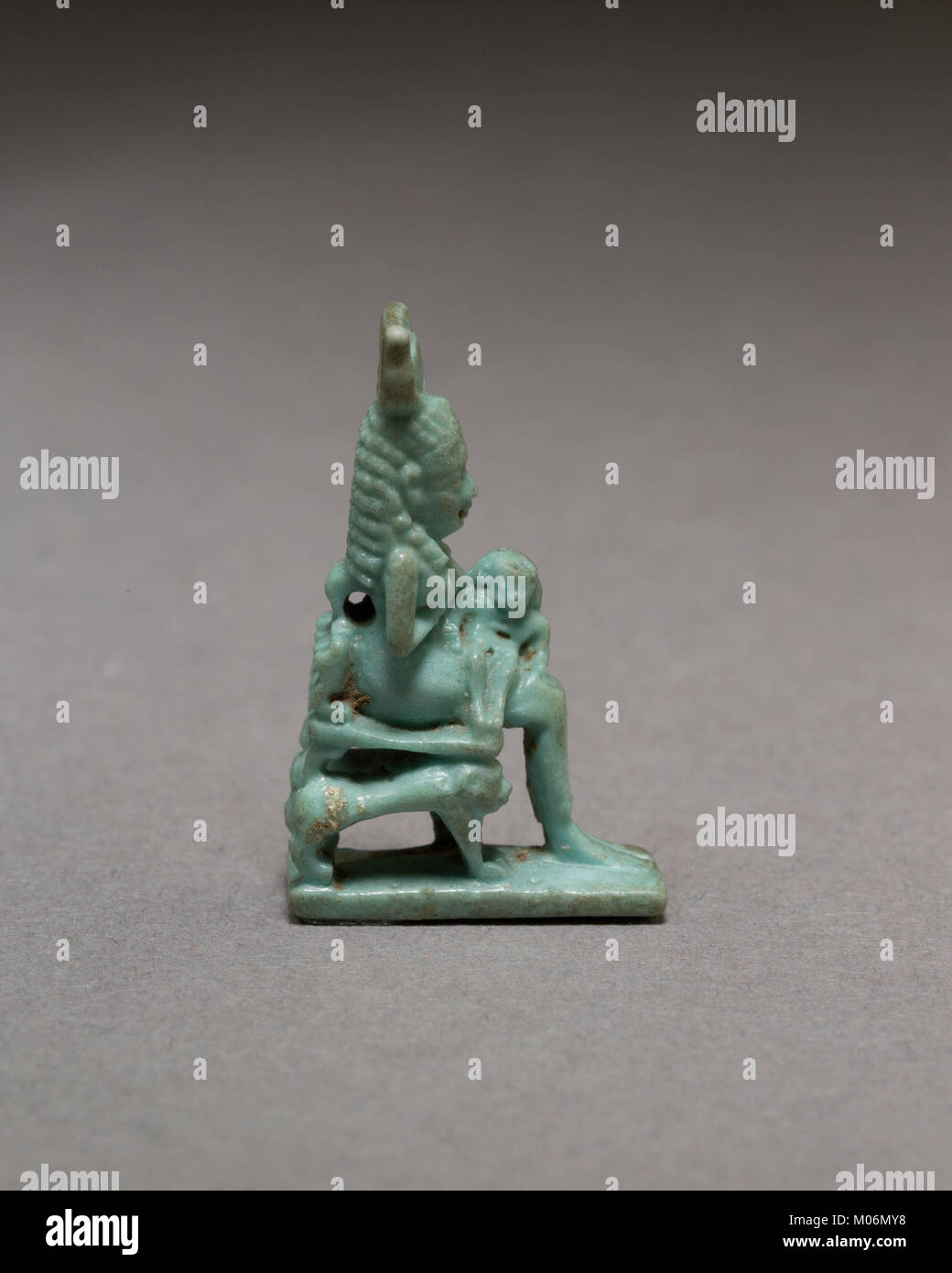 Throne emphasize hi-res stock photography and images - Alamy