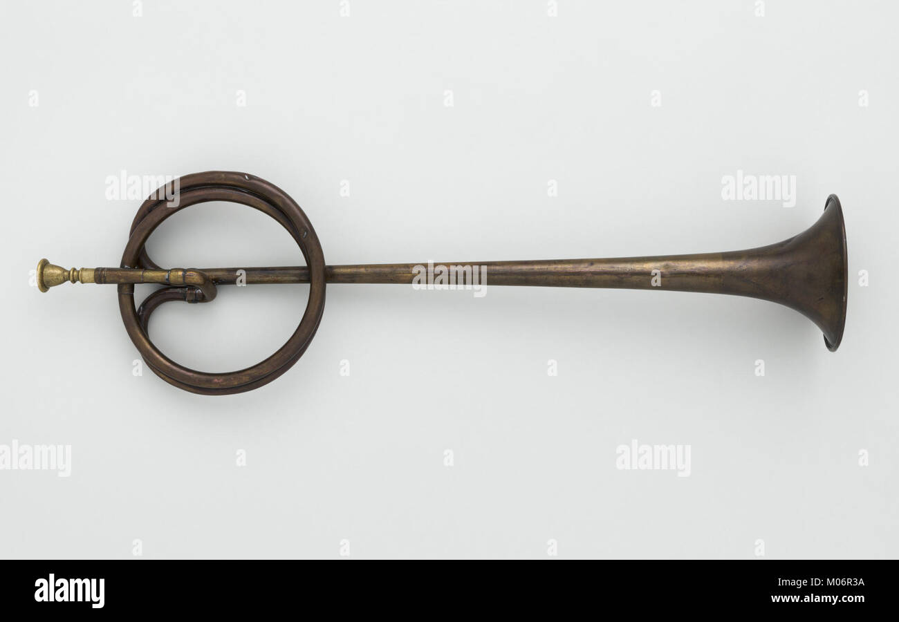 Natural trumpet instrument hi-res stock photography and images - Alamy
