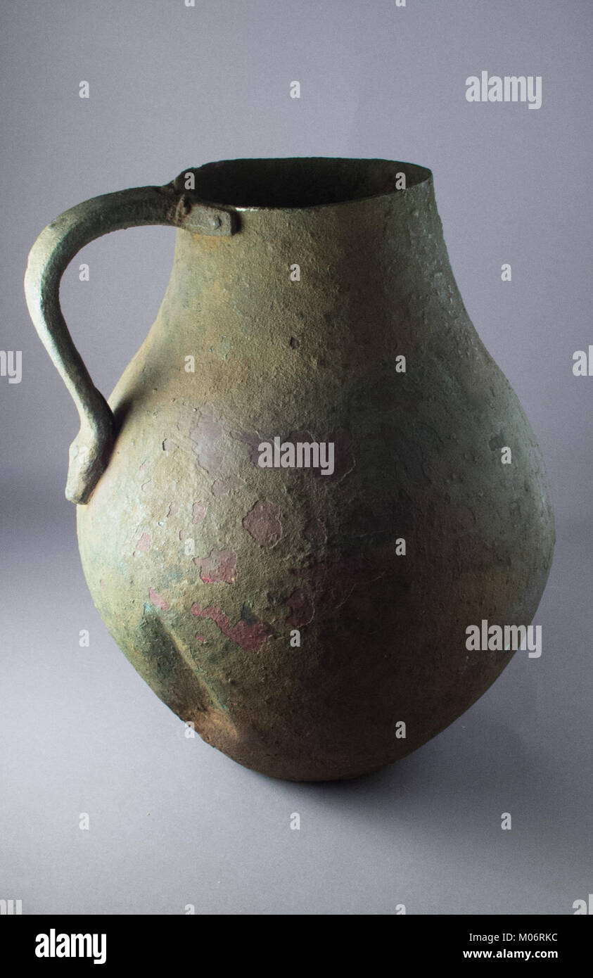 Jug MET LC-74 51 5565 Stock Photo - Alamy