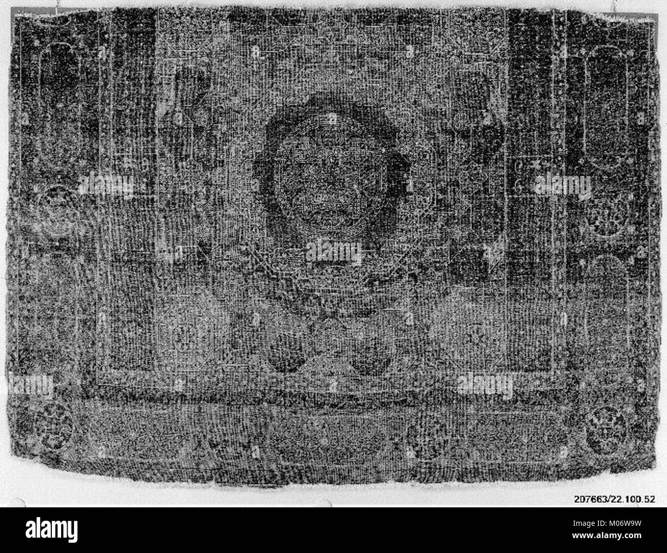 This Mamluk carpet is a stunning example of Islamic art, featuring ...