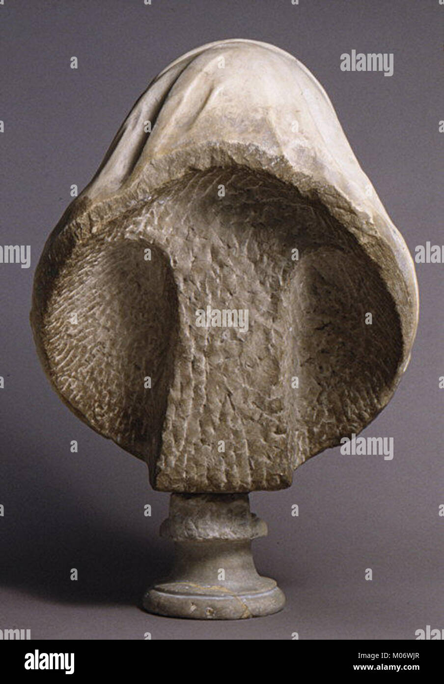 This portrait features Luisa Deti, who died in 1557. It is an example ...