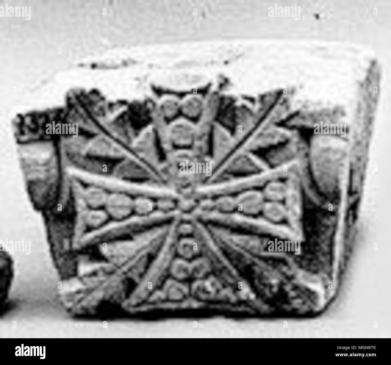 Roman arch keystone Black and White Stock Photos & Images - Alamy