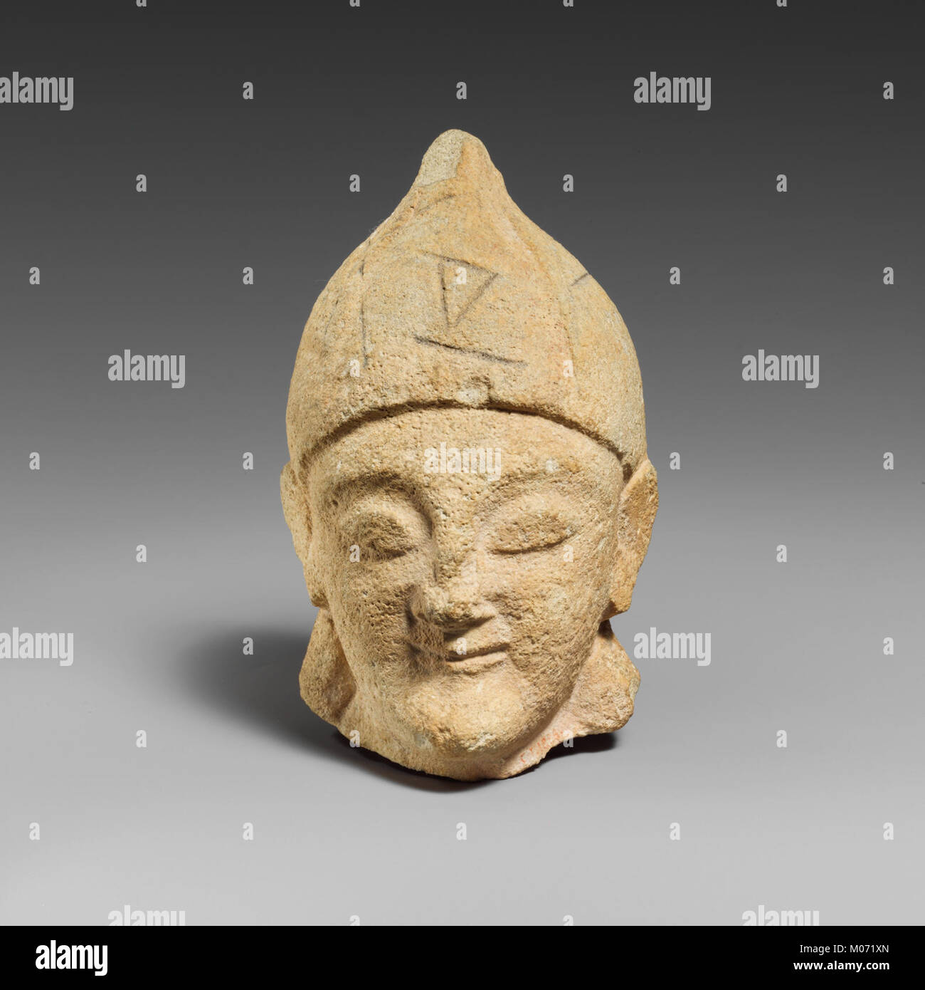 Classical greek facial features hi-res stock photography and images - Alamy