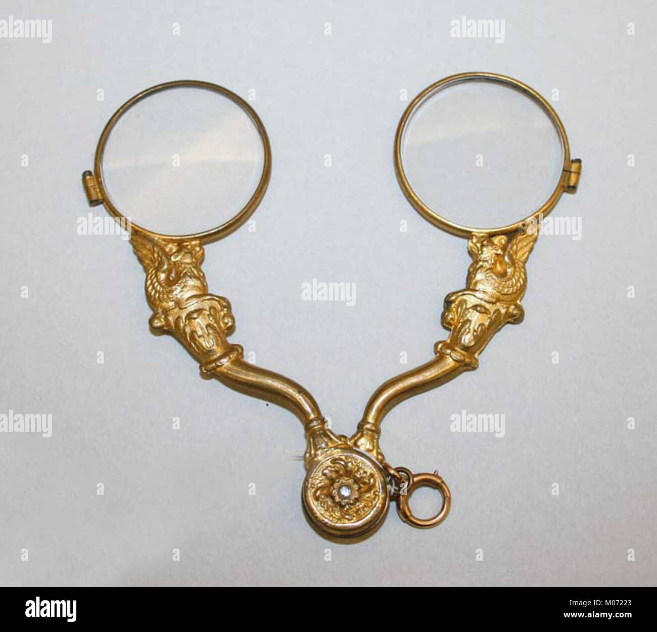 Lorgnette MET CI47.23.1 Stock Photo - Alamy