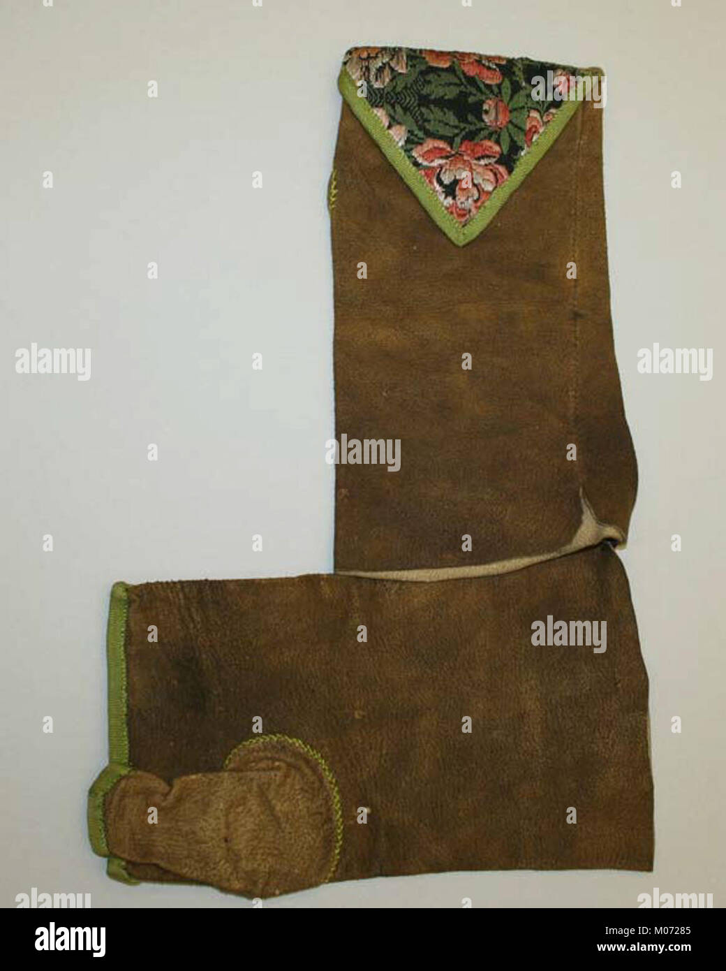 Mitts MET CI44.8.27ab Stock Photo - Alamy