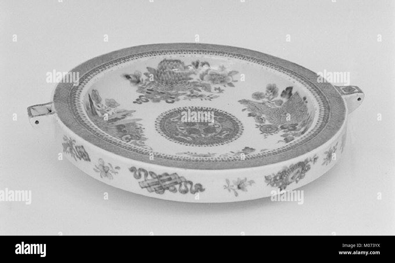 Water plate Black and White Stock Photos & Images - Alamy