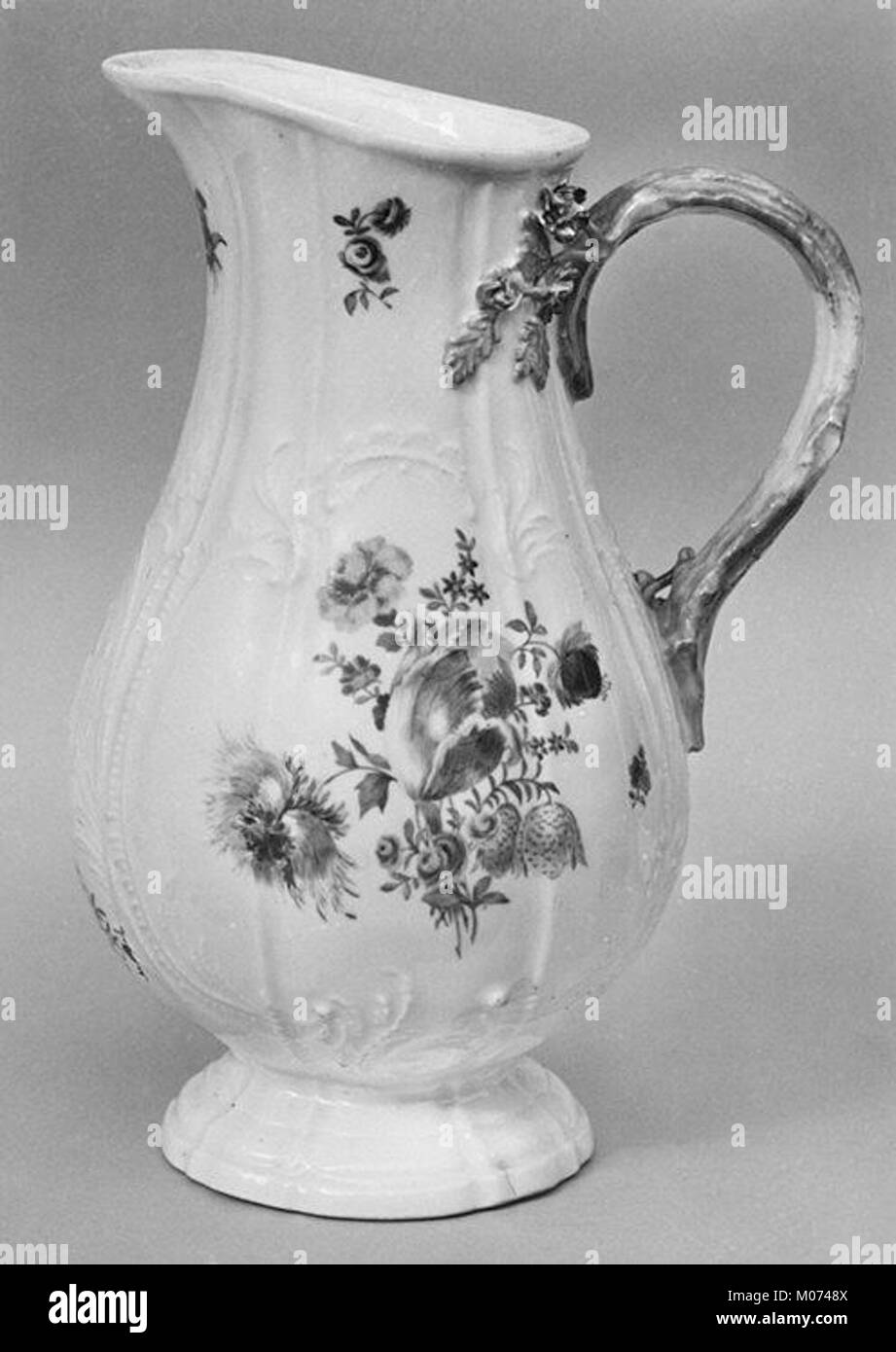 Utilitarian decor hi-res stock photography and images - Alamy