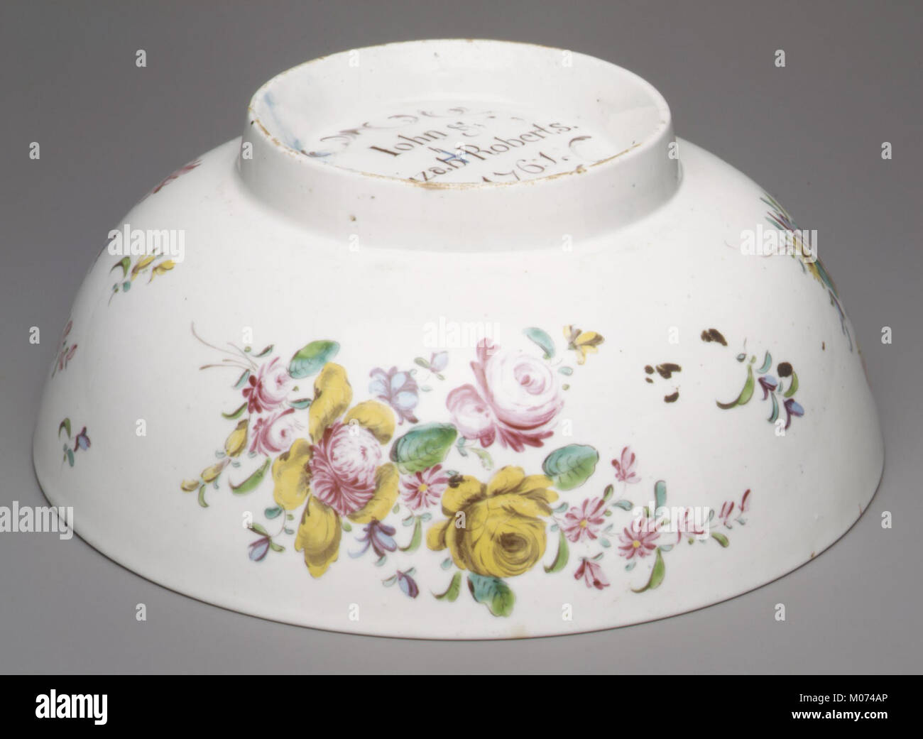 The marriage bowl is a ceremonial object used in traditional wedding ...