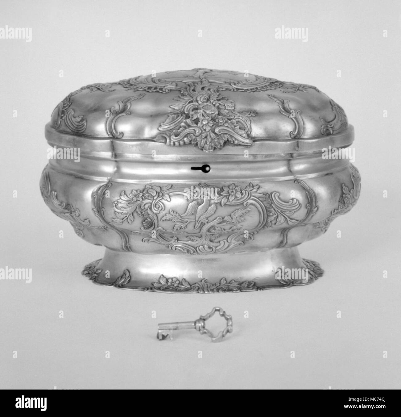 Large oval box hi-res stock photography and images - Alamy