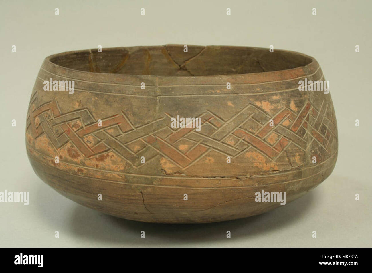 Geometric design incised hi-res stock photography and images - Alamy