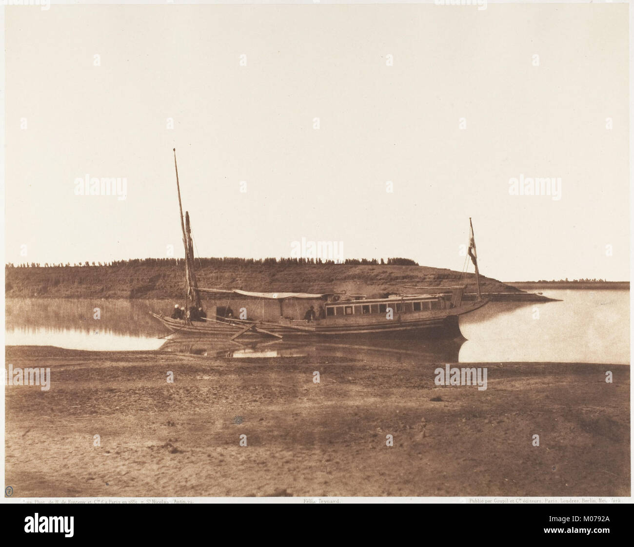 Louksor, Petit Bras du Nil - Barque de Voyageurs MET DP138844 Stock ...