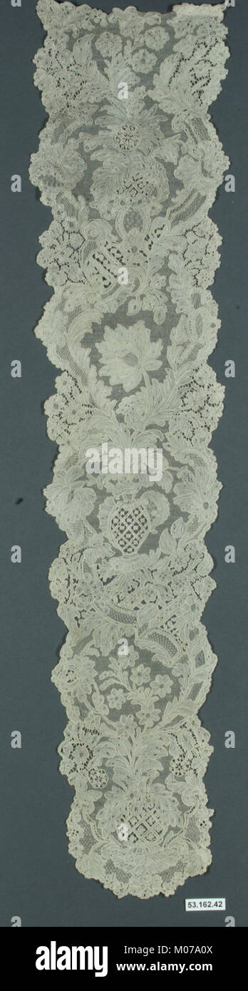 Showcasing fine weaving hi-res stock photography and images - Alamy