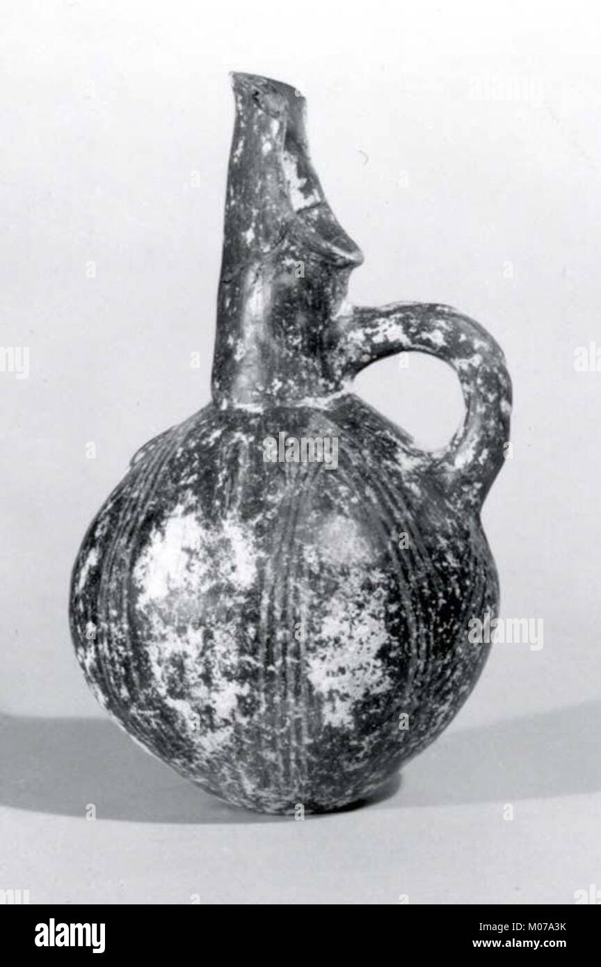 Old jar with spout hi-res stock photography and images - Alamy