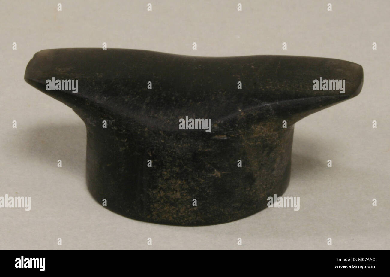 Lip plug hi-res stock photography and images - Alamy