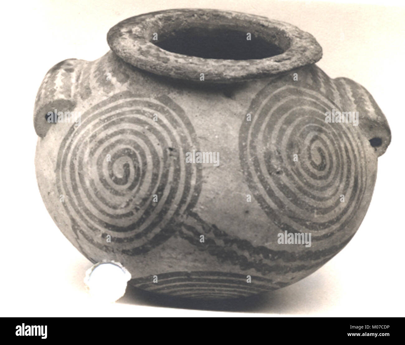 Jar with two handles MET 42.5.13 Stock Photo - Alamy