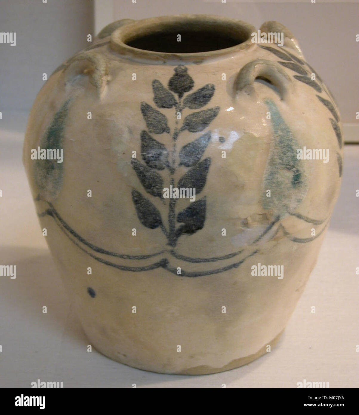 Four lug handles hi-res stock photography and images - Alamy